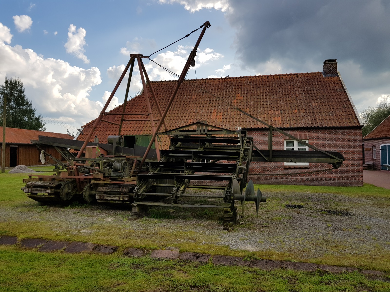 Großgeräte zum Torfabbau – Torf- und Siedlungsmuseum